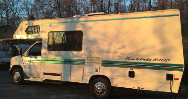 3 Steps to Finding the Best RV & Axl Roads Early Days - Road Trip Tails