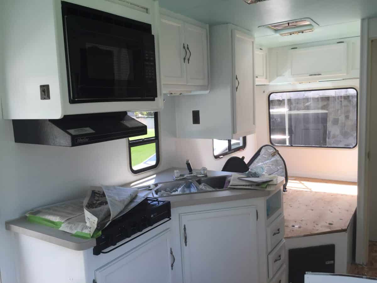 RV Makeover: Painting Your RV Cabinets and Hardware - Road Trip Tails